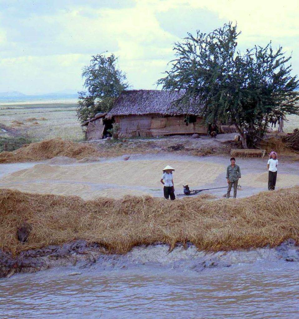 Hình Ảnh Kiến Tường 1967 Qua Ống Kính Của Tom Twitty – Nhạc Vàng