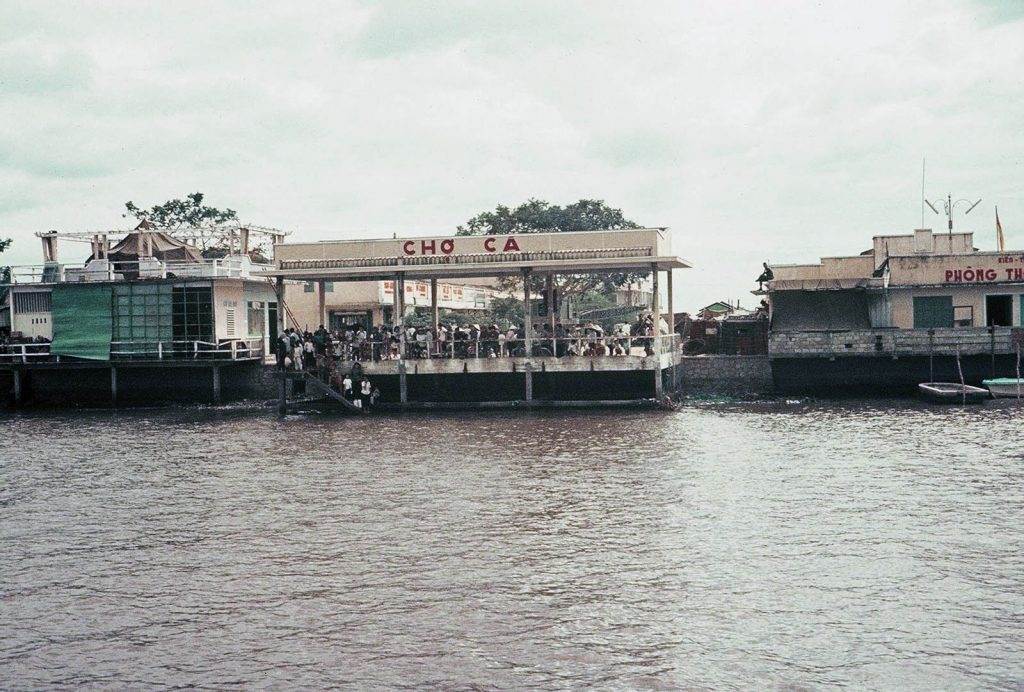 Hình Ảnh Kiến Tường 1967 Qua Ống Kính Của Tom Twitty – Nhạc Vàng